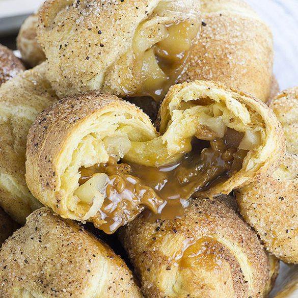 Caramel Apple Pie Bombs | Homemade Caramel Apple Pie Pastry Recipe