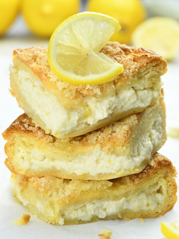 Raspberry Cream Cheese Muffins – Bakery Style